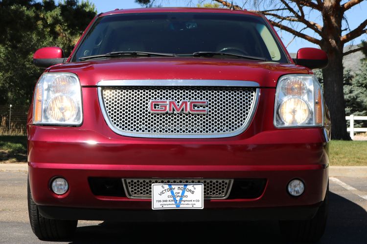 2007 GMC Yukon XL Denali | Victory Motors of Colorado