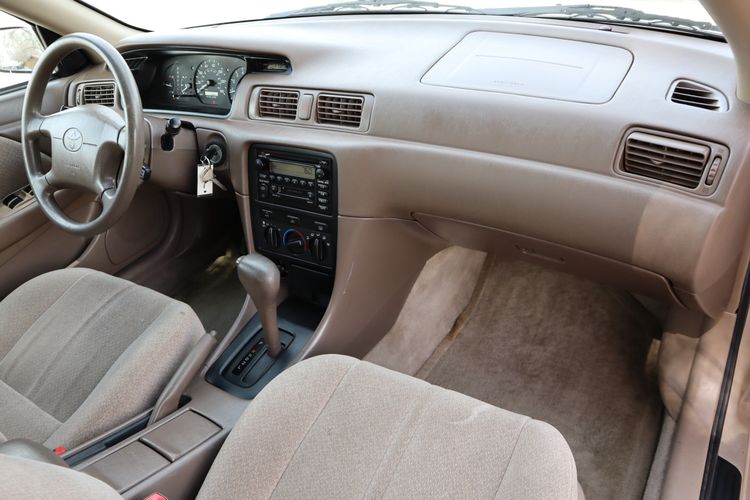 2000 Toyota Camry LE V6 | Victory Motors of Colorado