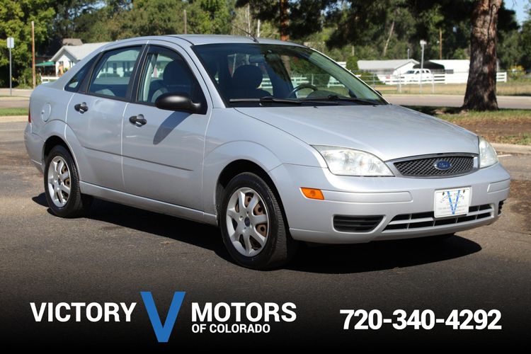 2005 Ford Focus ZX4 SE | Victory Motors of Colorado