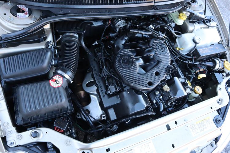 2004 Dodge Intrepid SE | Victory Motors of Colorado