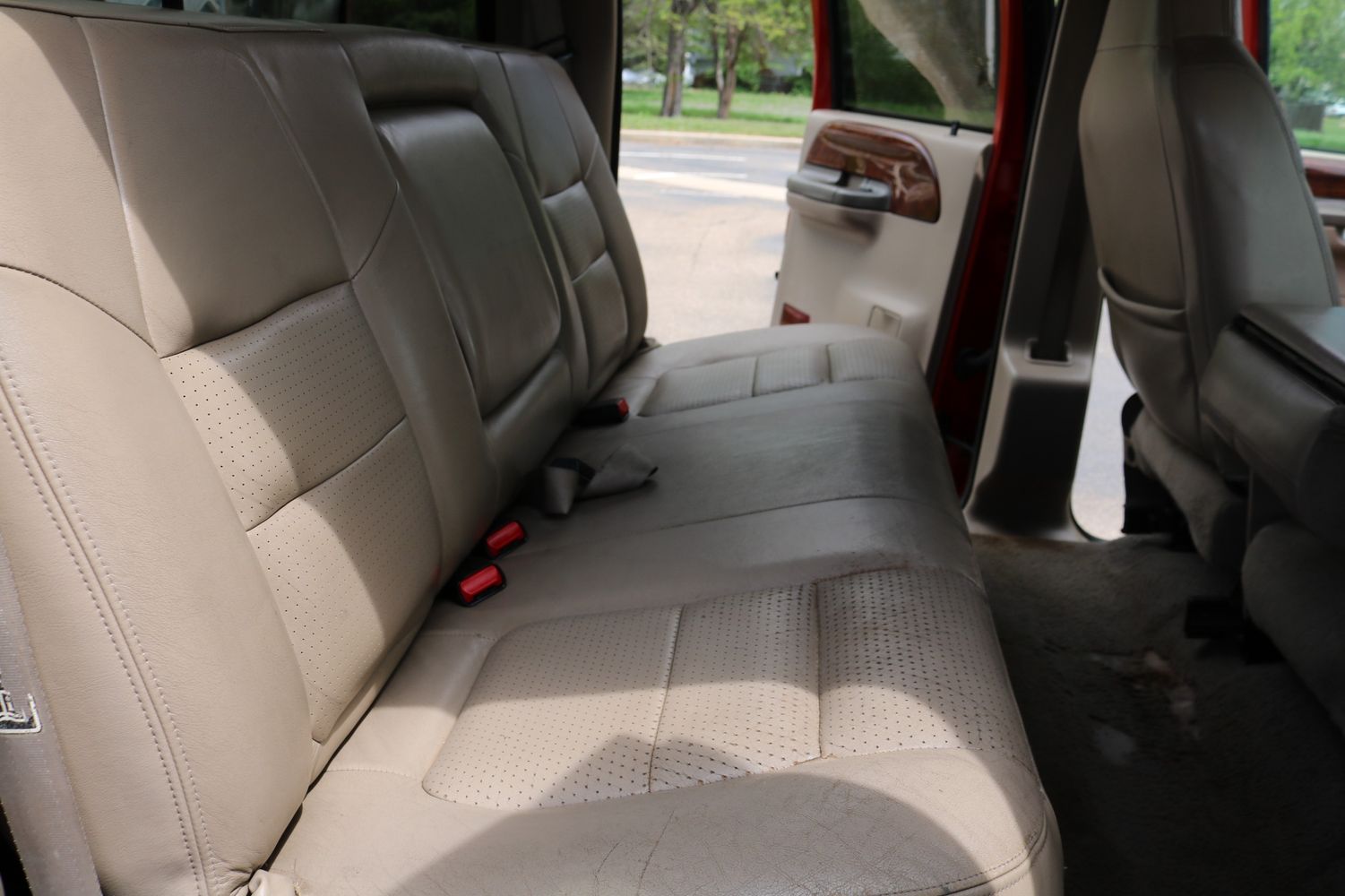 2001 Ford F-350 Super Duty Lariat | Victory Motors of Colorado