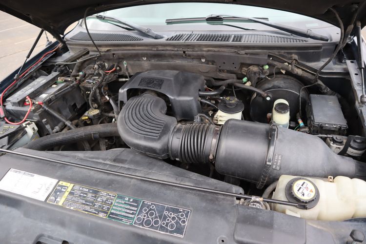 2002 Ford F-150 XLT | Victory Motors of Colorado