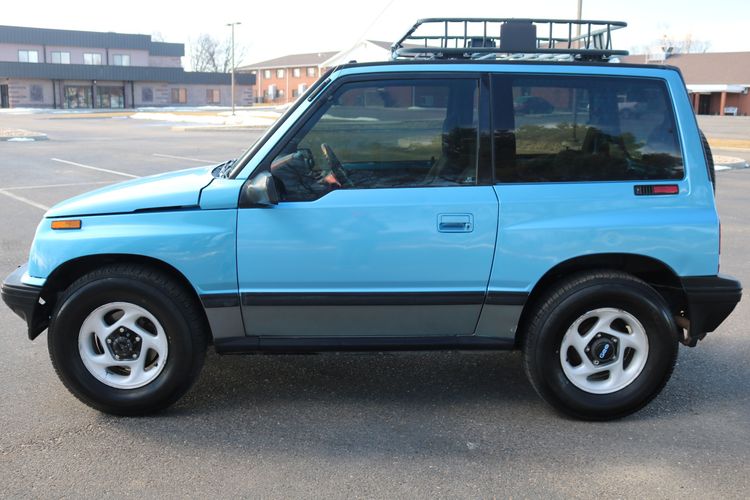 1995 Geo Tracker 4WD | Victory Motors of Colorado