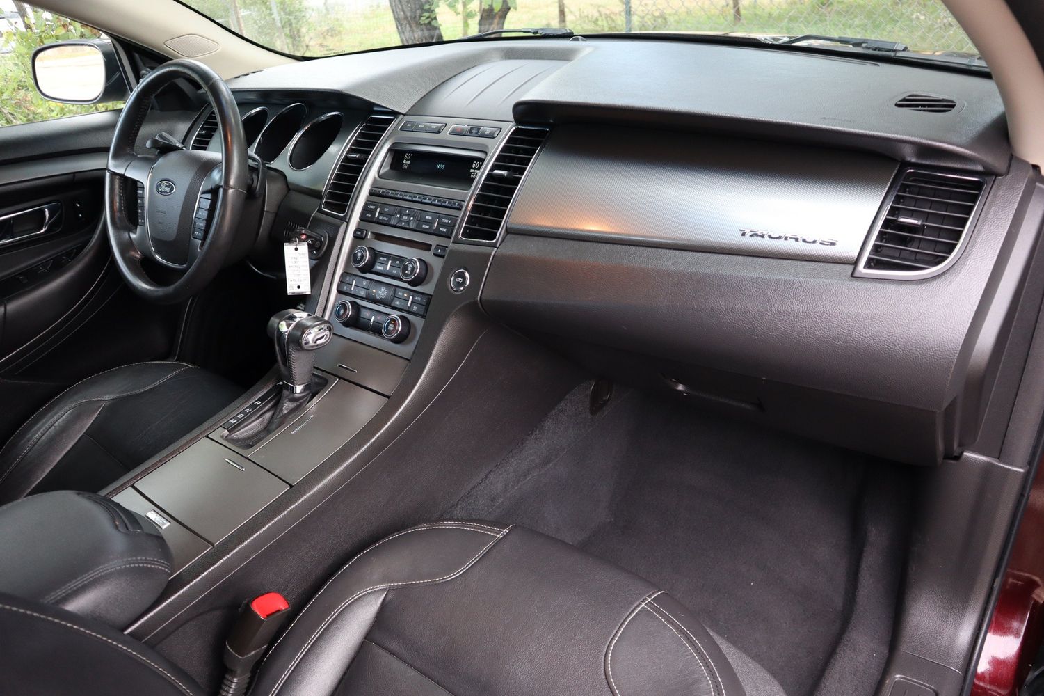 2011 Ford Taurus SEL | Victory Motors of Colorado