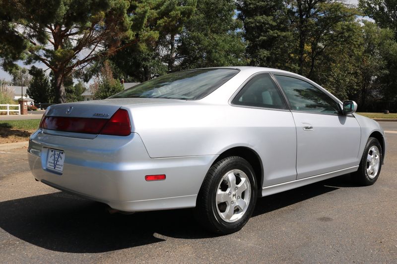 2002 Honda Accord Photos