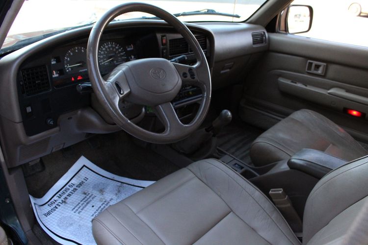 1994 Toyota 4Runner SR5 V6 | Victory Motors of Colorado