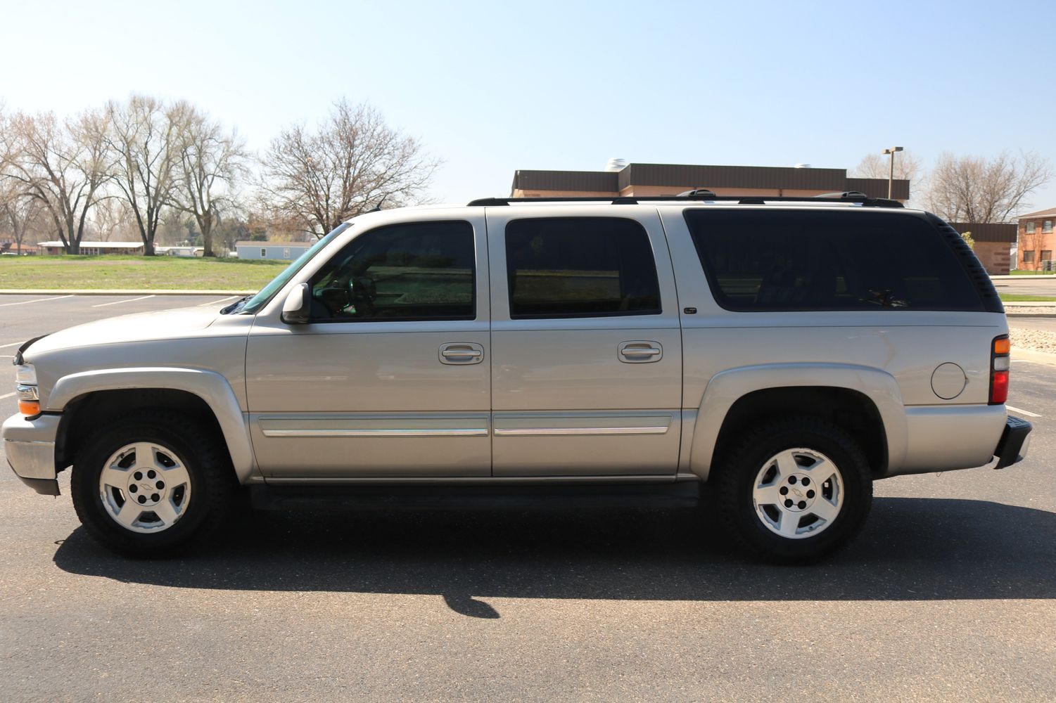 2005 Chevrolet Suburban 1500 LT | Victory Motors of Colorado