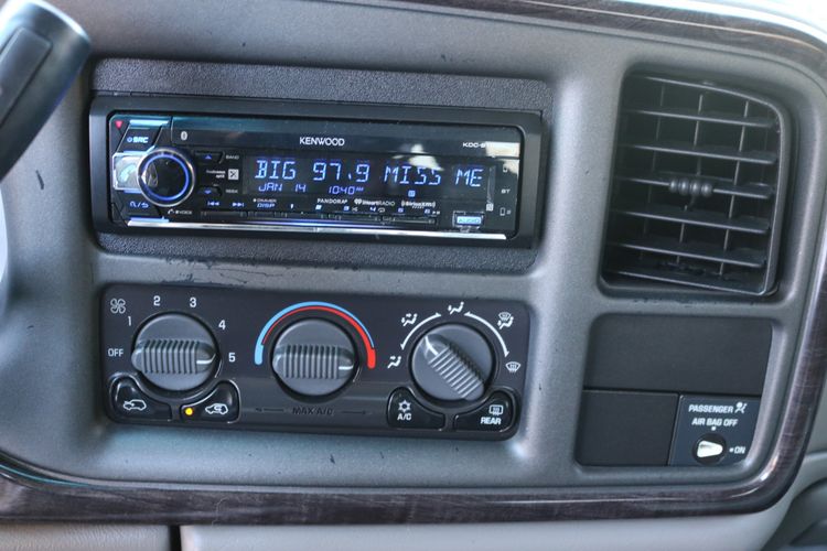 2001 GMC Sierra C3 AWD | Victory Motors of Colorado