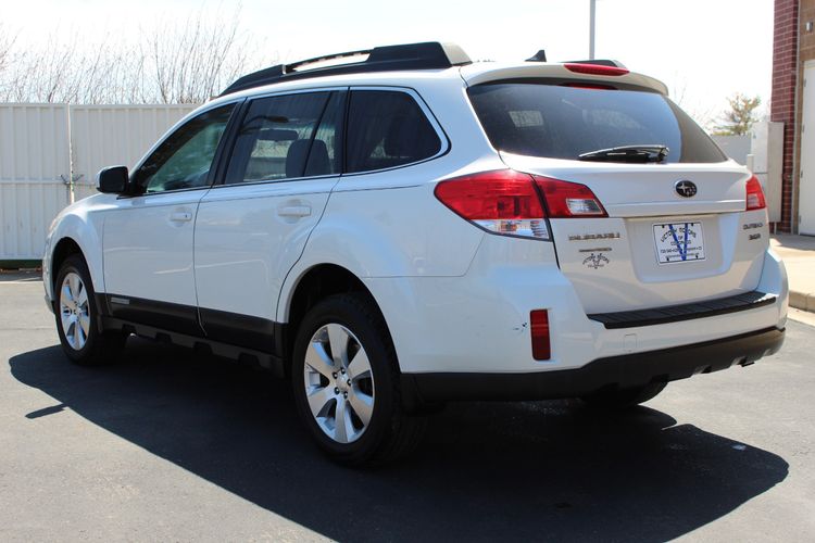 2011 Subaru Outback 3.6R Limited | Victory Motors of Colorado