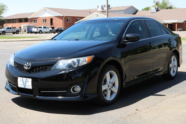 2012 Toyota Camry SE | Victory Motors of Colorado