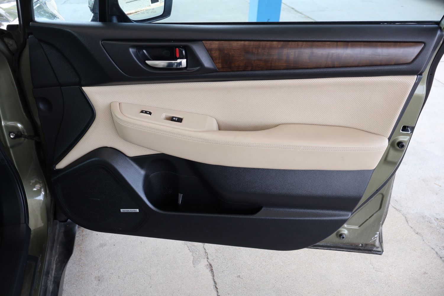 2015 Subaru Outback 2.5i Limited | Victory Motors of Colorado