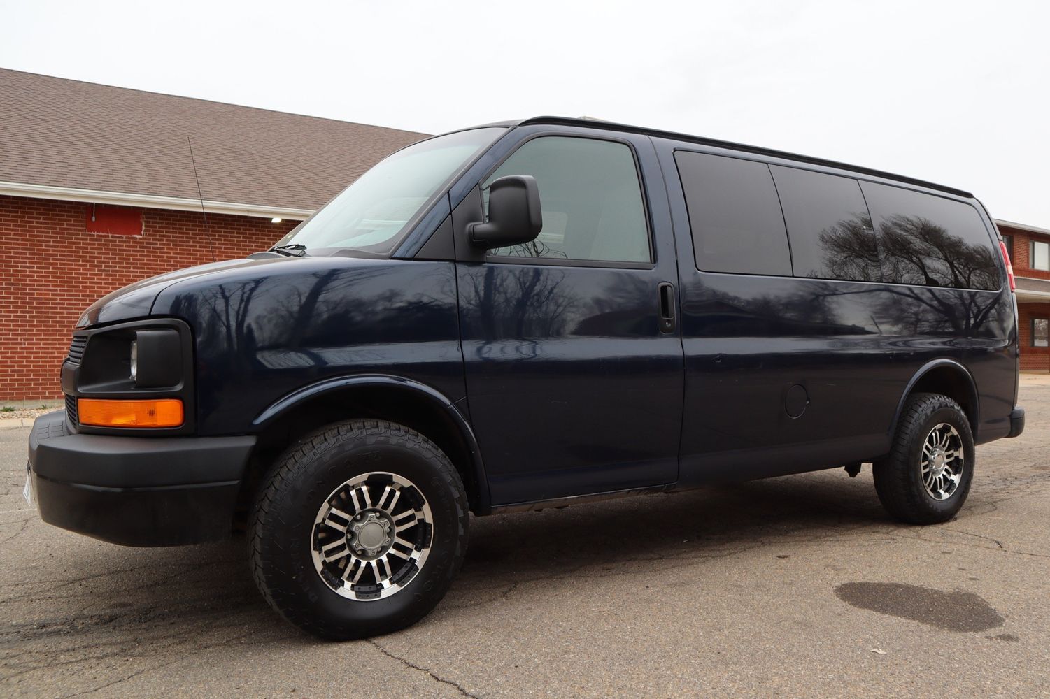 2008 Chevrolet Express Passenger LS 1500 | Victory Motors of Colorado