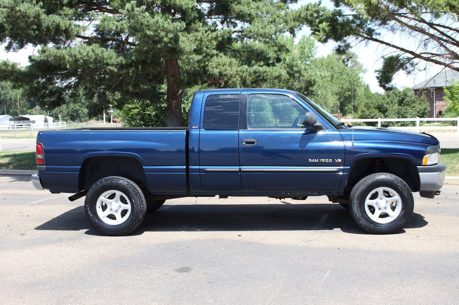 2001 Dodge Ram 1500 SLT | Victory Motors of Colorado