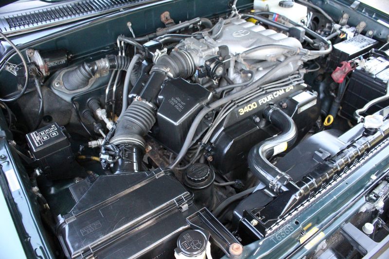 2001 Toyota 4Runner Photos