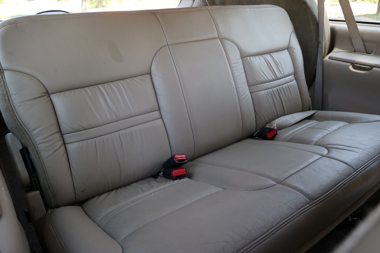 2001 Ford Excursion Limited | Victory Motors of Colorado