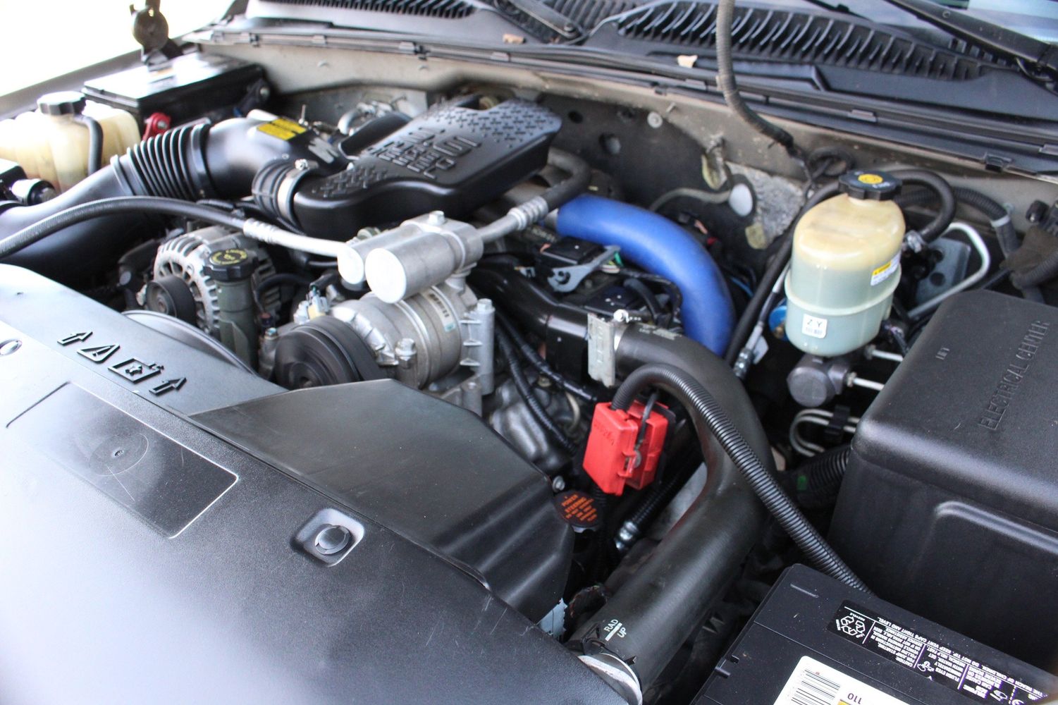 2002 Chevrolet Silverado 2500HD LT | Victory Motors of Colorado