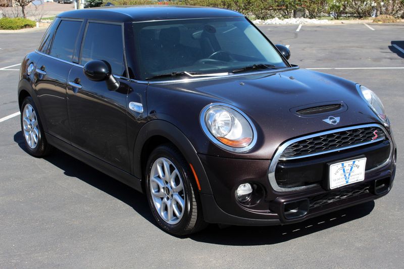 2015 MINI Cooper S Photos