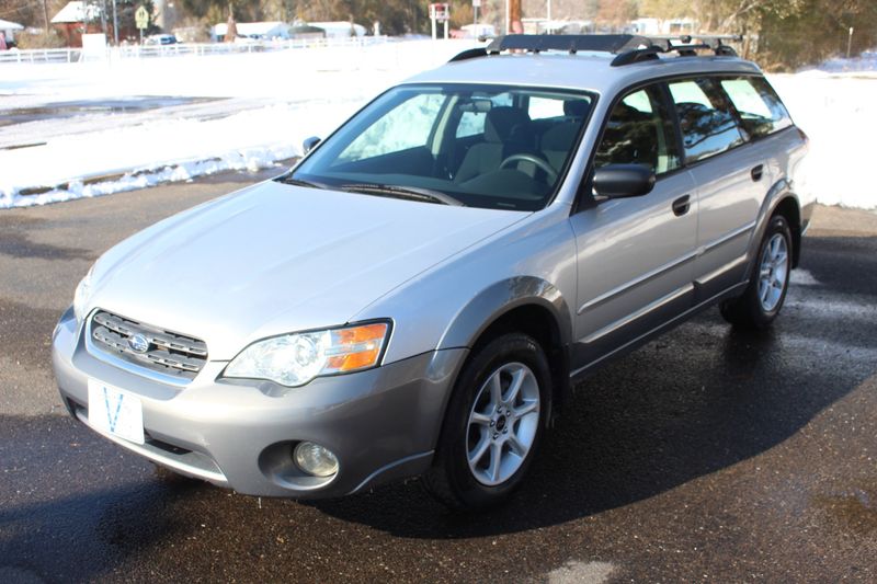 2007 Subaru Outback Photos