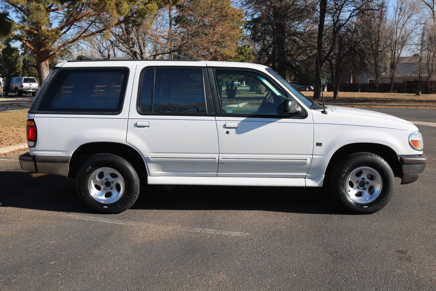 1996 Ford Explorer XLT | Victory Motors of Colorado