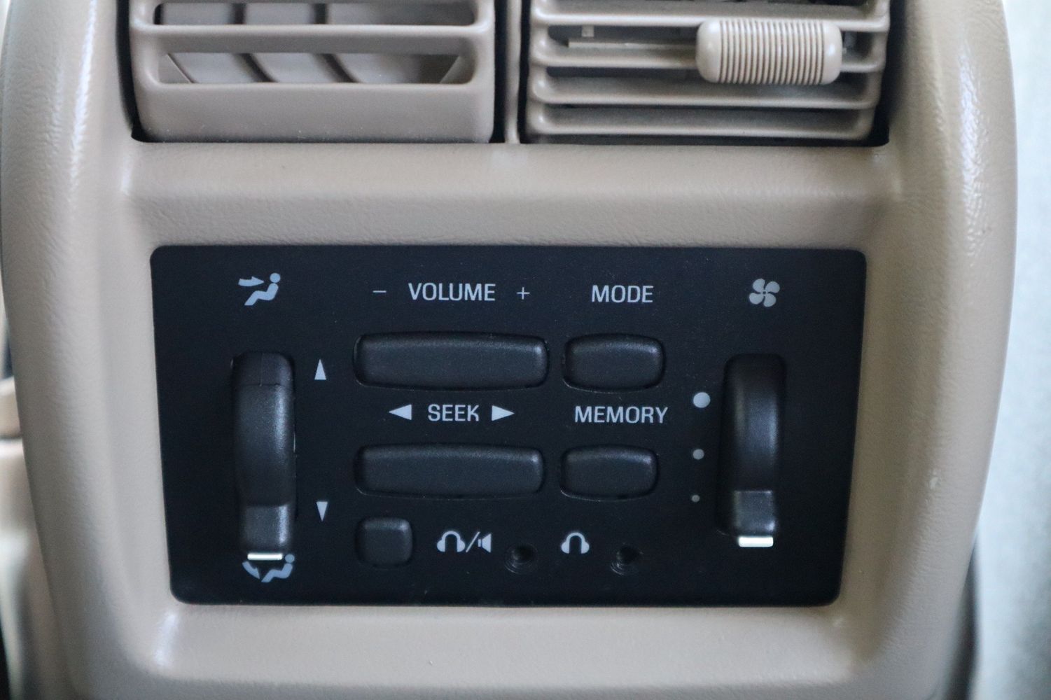 1998 Ford Explorer XLT | Victory Motors of Colorado