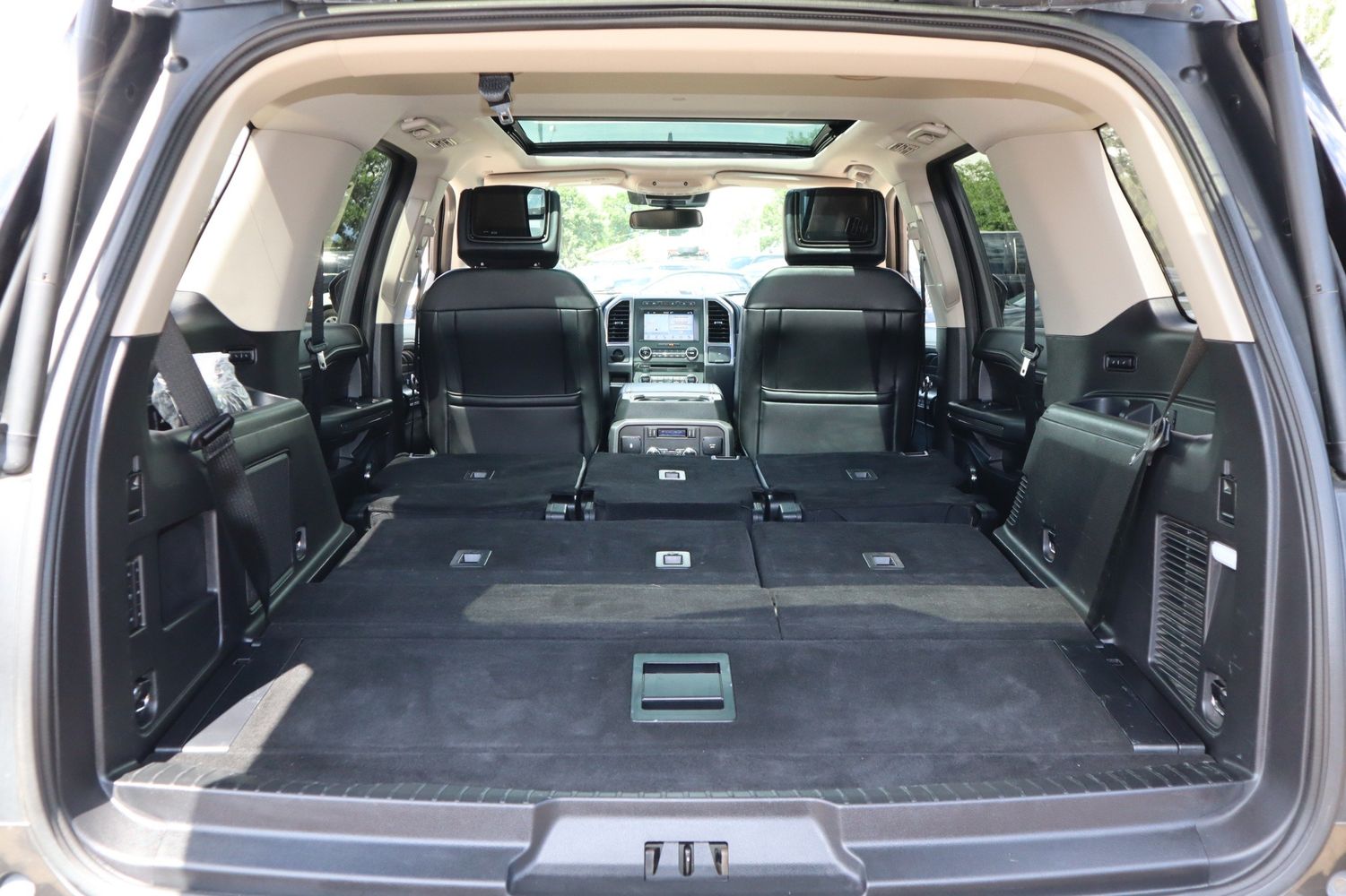 2018 Ford Expedition Platinum | Victory Motors of Colorado