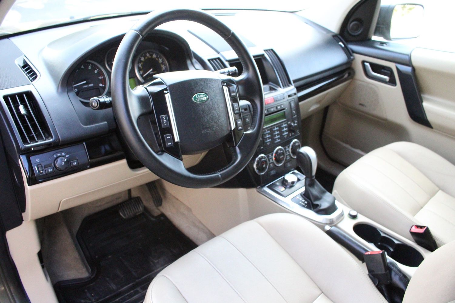 2012 Land Rover LR2 HSE | Victory Motors of Colorado