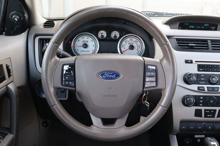 2011 Ford Focus SE | Victory Motors of Colorado
