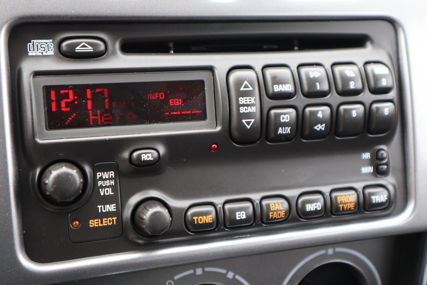 2004 Pontiac Vibe Base | Victory Motors of Colorado