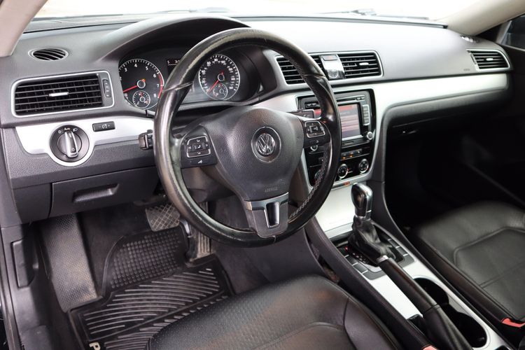 2013 Volkswagen Passat SE | Victory Motors of Colorado