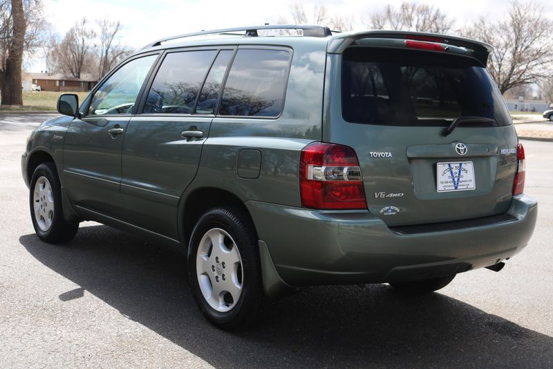 2006 Toyota Highlander Photos