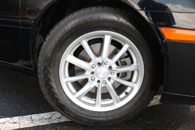2005 Lexus ES 330 | Victory Motors of Colorado
