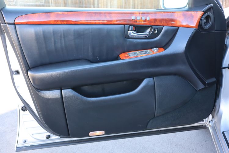 2004 Lexus LS 430 Base | Victory Motors of Colorado