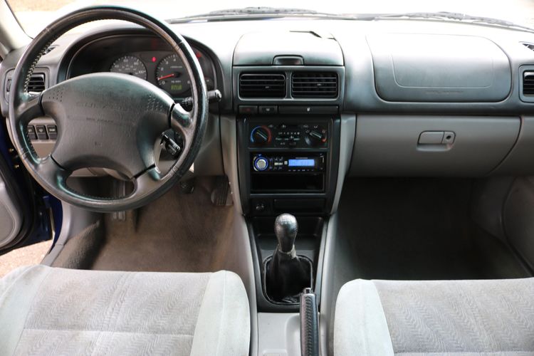 2001 Subaru Forester S | Victory Motors of Colorado