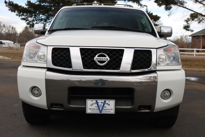 2004 Nissan Armada Photos