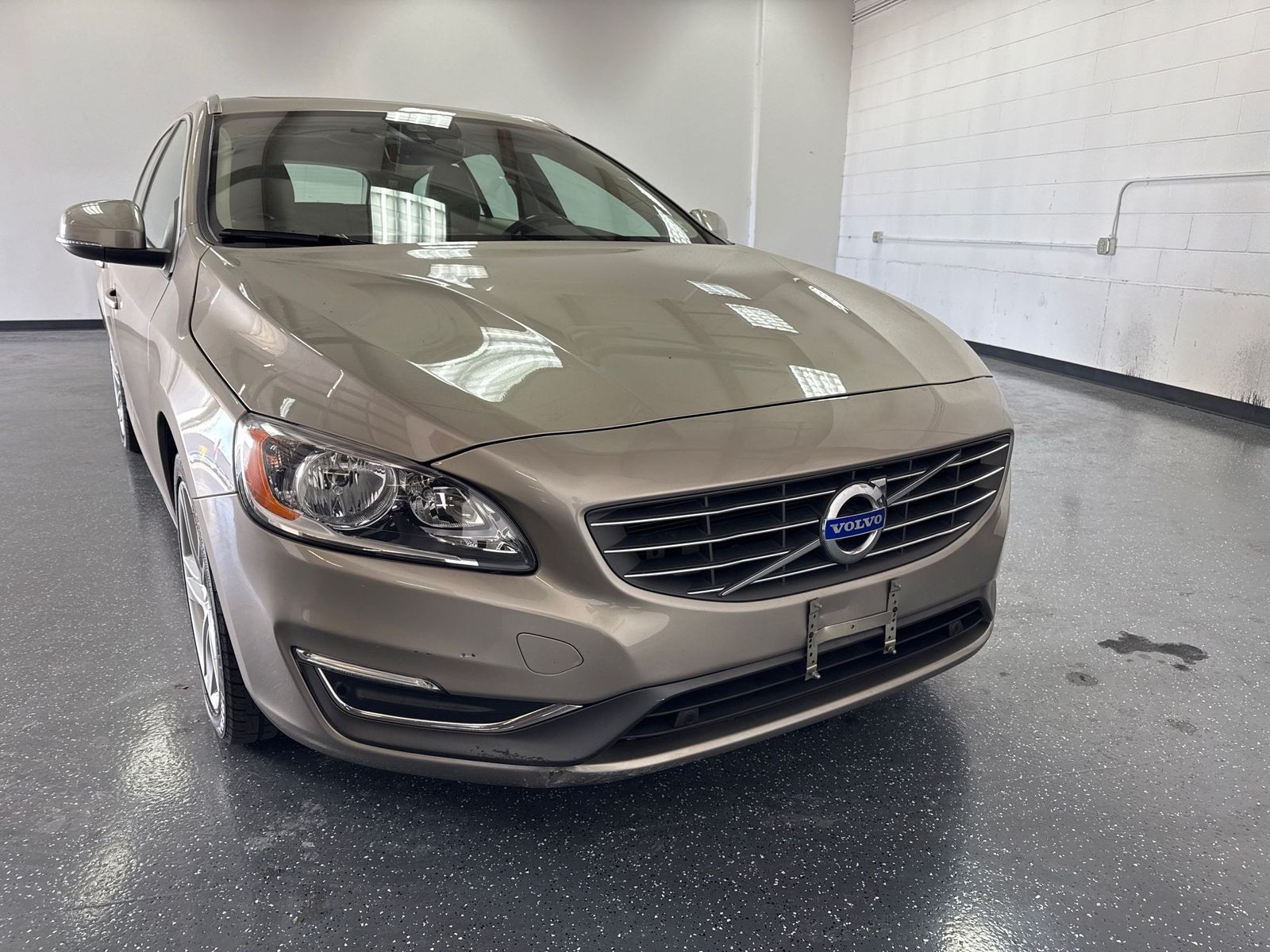 2015 Volvo V60 T5 Drive-E Premier | Custom Cars West