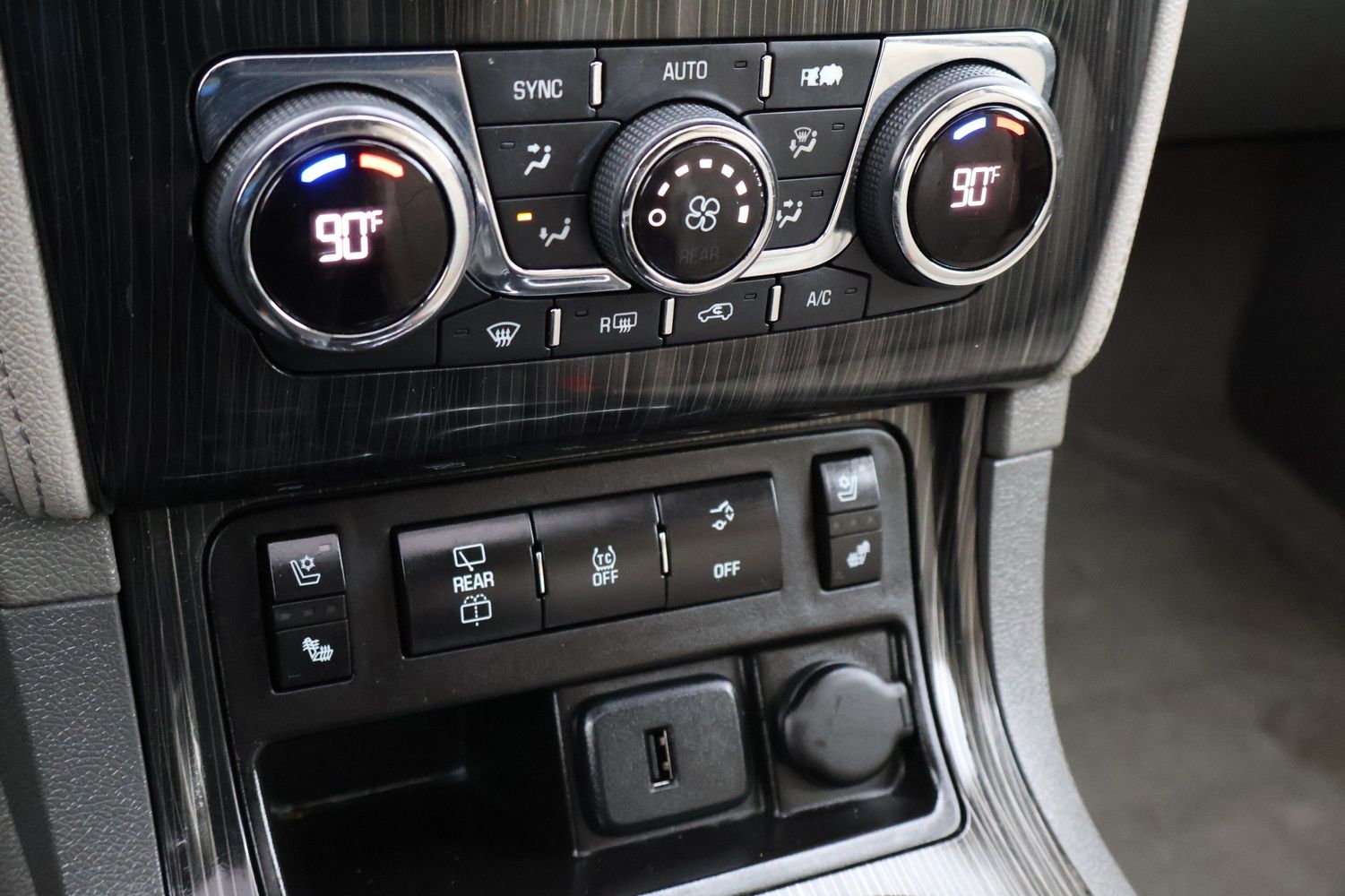 2015 Chevrolet Traverse LTZ | Victory Motors of Colorado