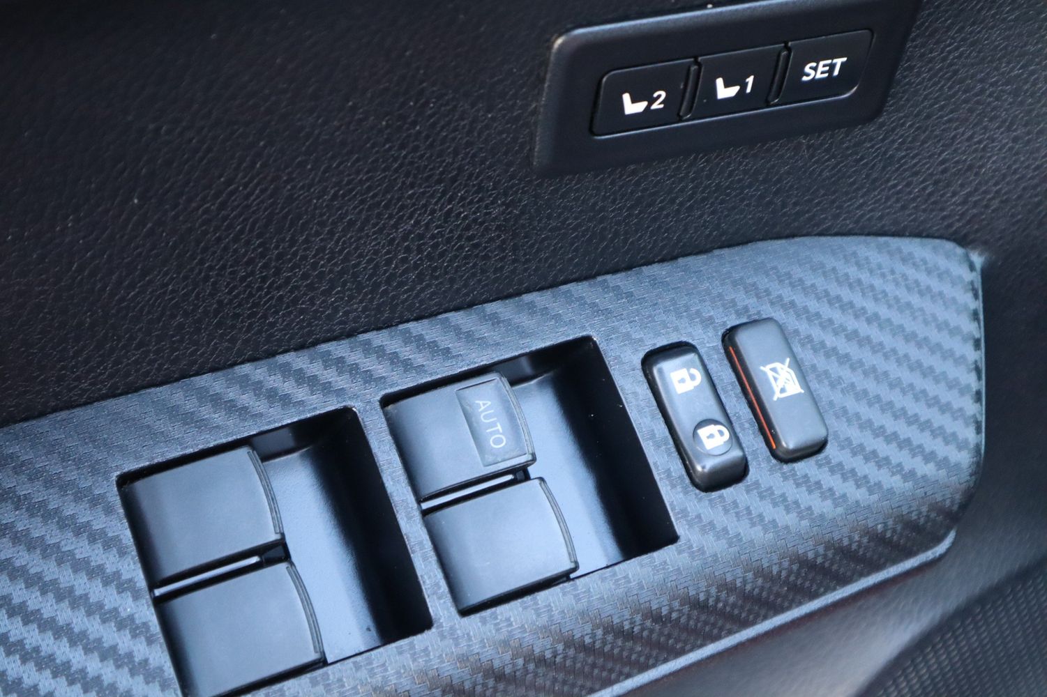 2015 Toyota RAV4 Limited | Victory Motors of Colorado