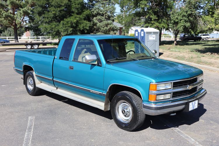 1994 Chevrolet C/K 2500 Series C2500 Cheyenne | Victory Motors of Colorado