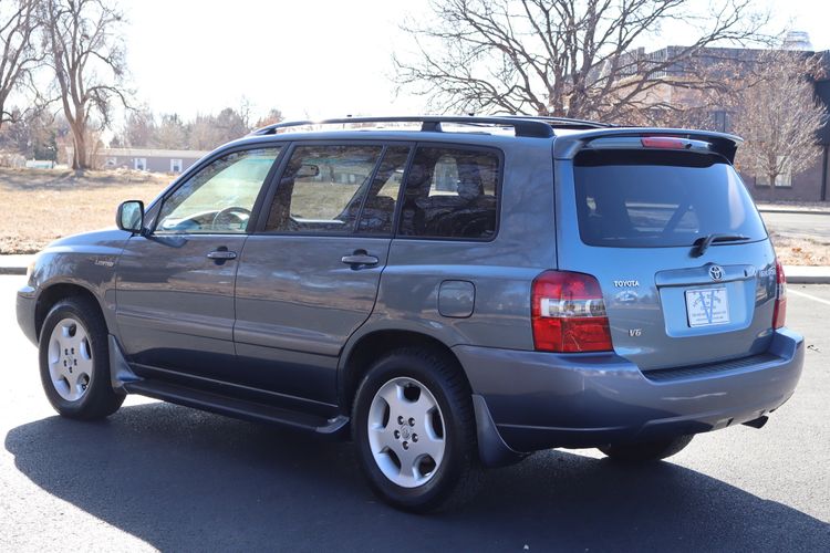 2005 Toyota Highlander Limited | Victory Motors of Colorado