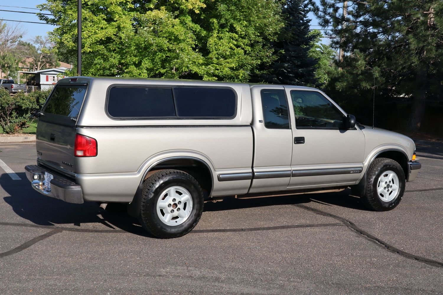 2001 Chevrolet S-10 LS | Victory Motors of Colorado