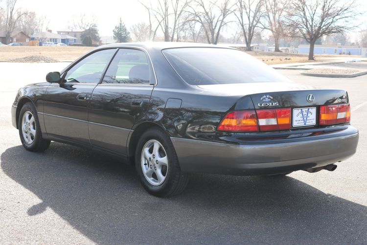 1999 Lexus ES 300 | Victory Motors of Colorado