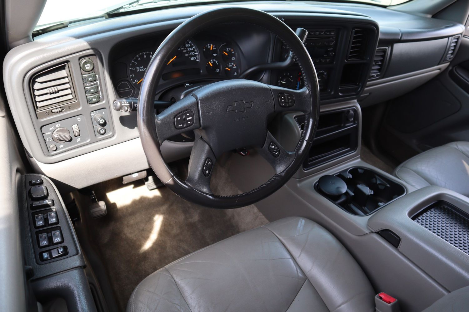 2003 Chevrolet Suburban 1500 LT | Victory Motors of Colorado