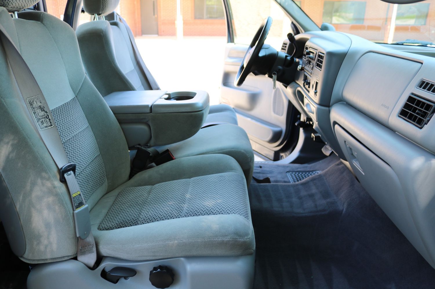 2001 Ford F-350 Super Duty XLT | Victory Motors of Colorado