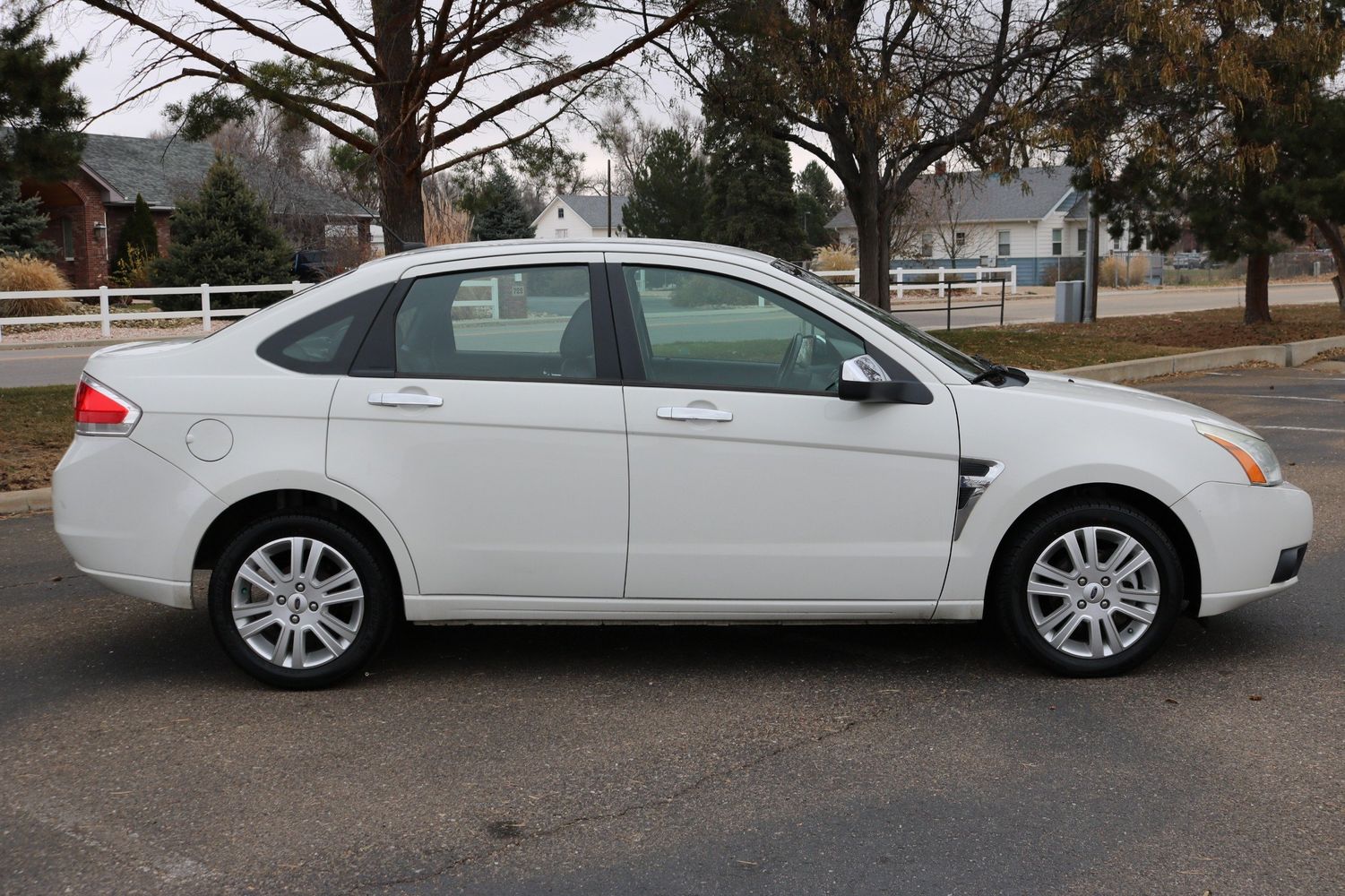 2009 Ford Focus SEL | Victory Motors of Colorado