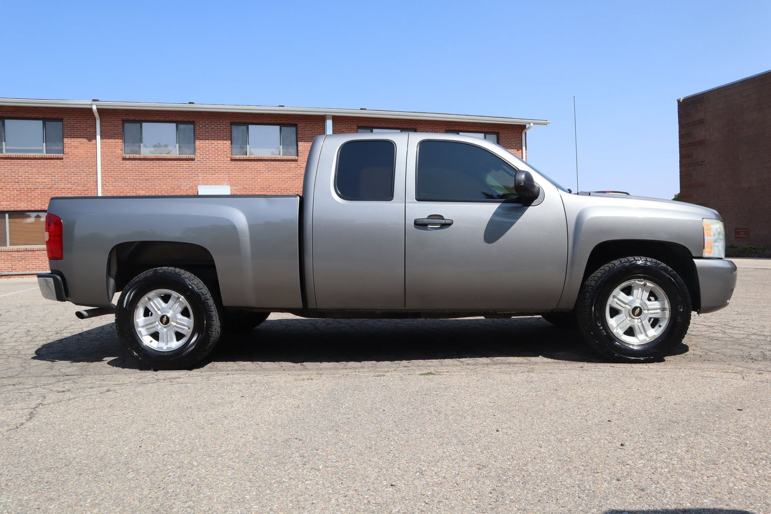 2008 Chevrolet Silverado 1500 LT1 | Victory Motors of Colorado