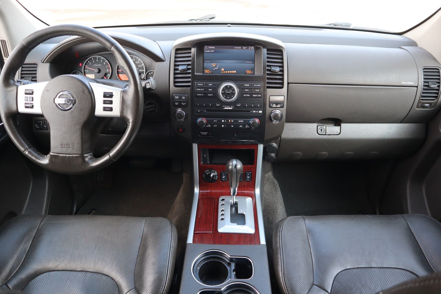 2011 Nissan Pathfinder LE | Victory Motors of Colorado