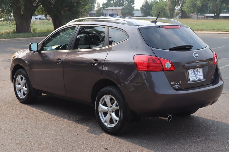 2009 Nissan Rogue Photos