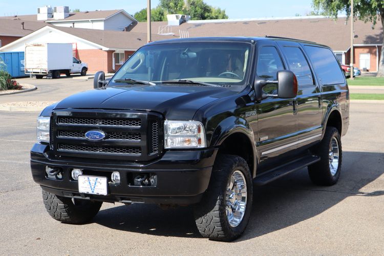 2005 Ford Excursion Limited | Victory Motors of Colorado