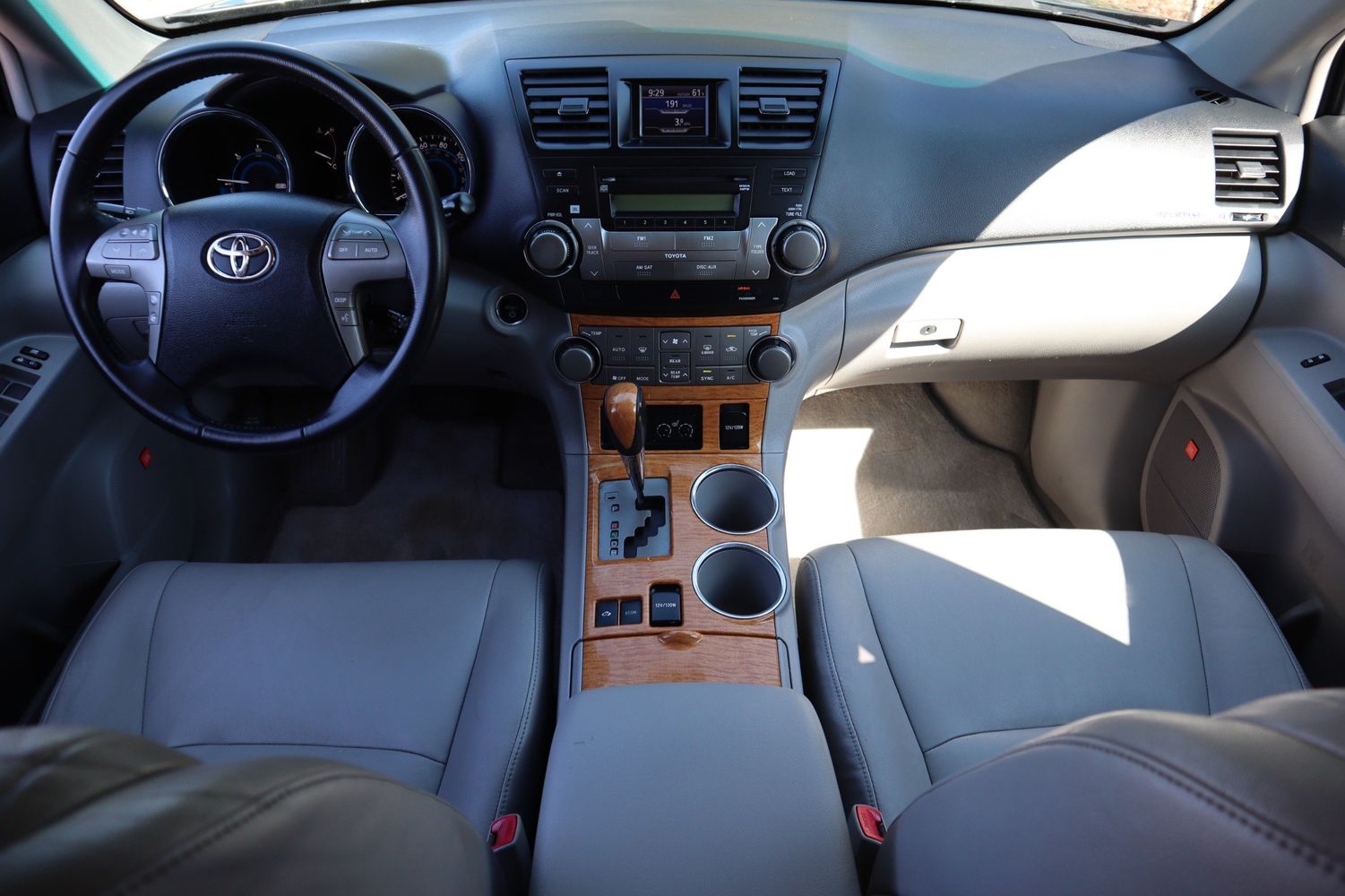 2008 Toyota Highlander Hybrid Limited | Victory Motors of Colorado