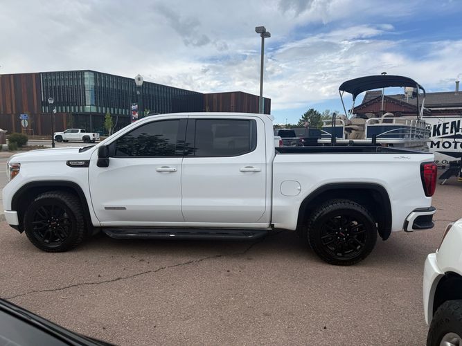 2020 GMC Sierra 1500 4WD Crew Cab Short Box Elevation | Berkenkotter Motors